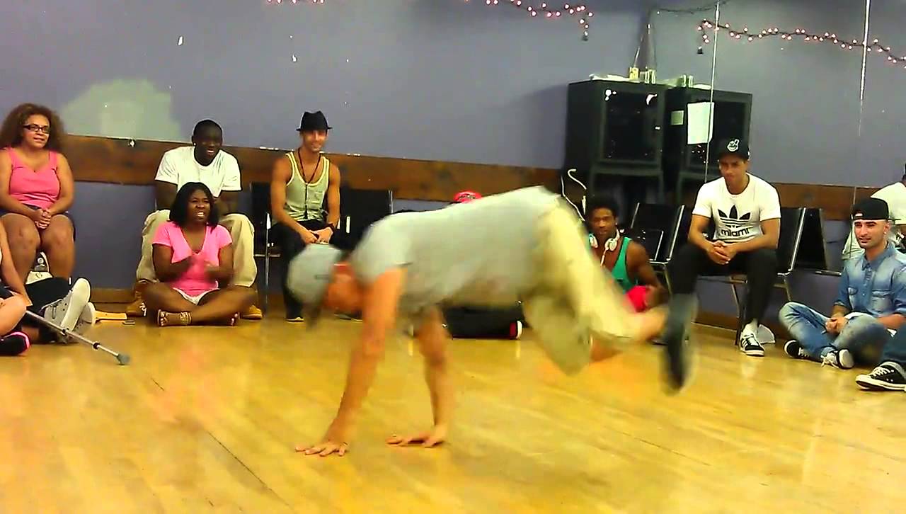 Tek Bacağı Olan Break Dance'da Harikalar Yaratan Çocuk - Onedio