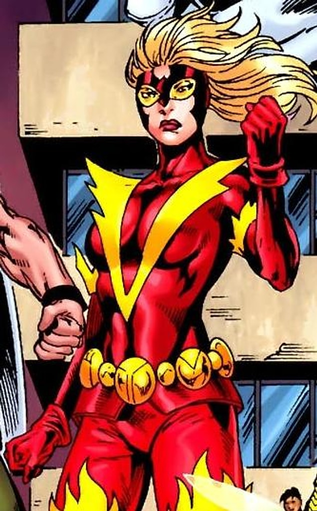 Merak Edenler İçin 100 DC Universe Kızı