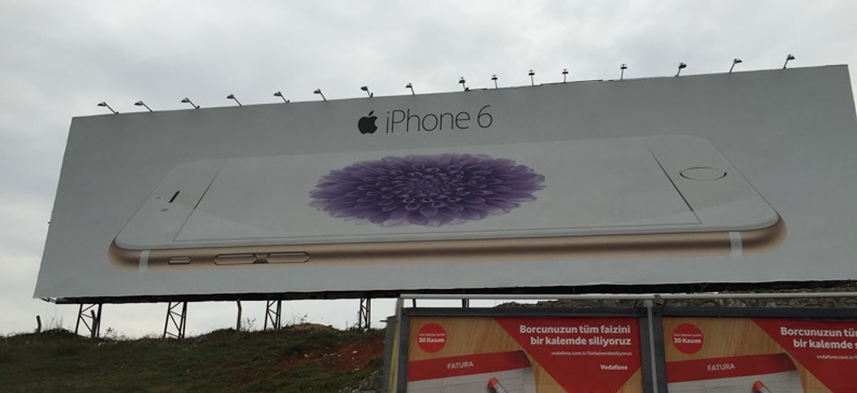 Apple'dan Türkçe iPhone TV Reklamları ve Dev Reklam Panoları - Onedio