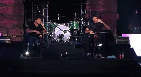 Çelloyla İnanılmaz Smooth Criminal Coverı | 2CELLOS - Onedio