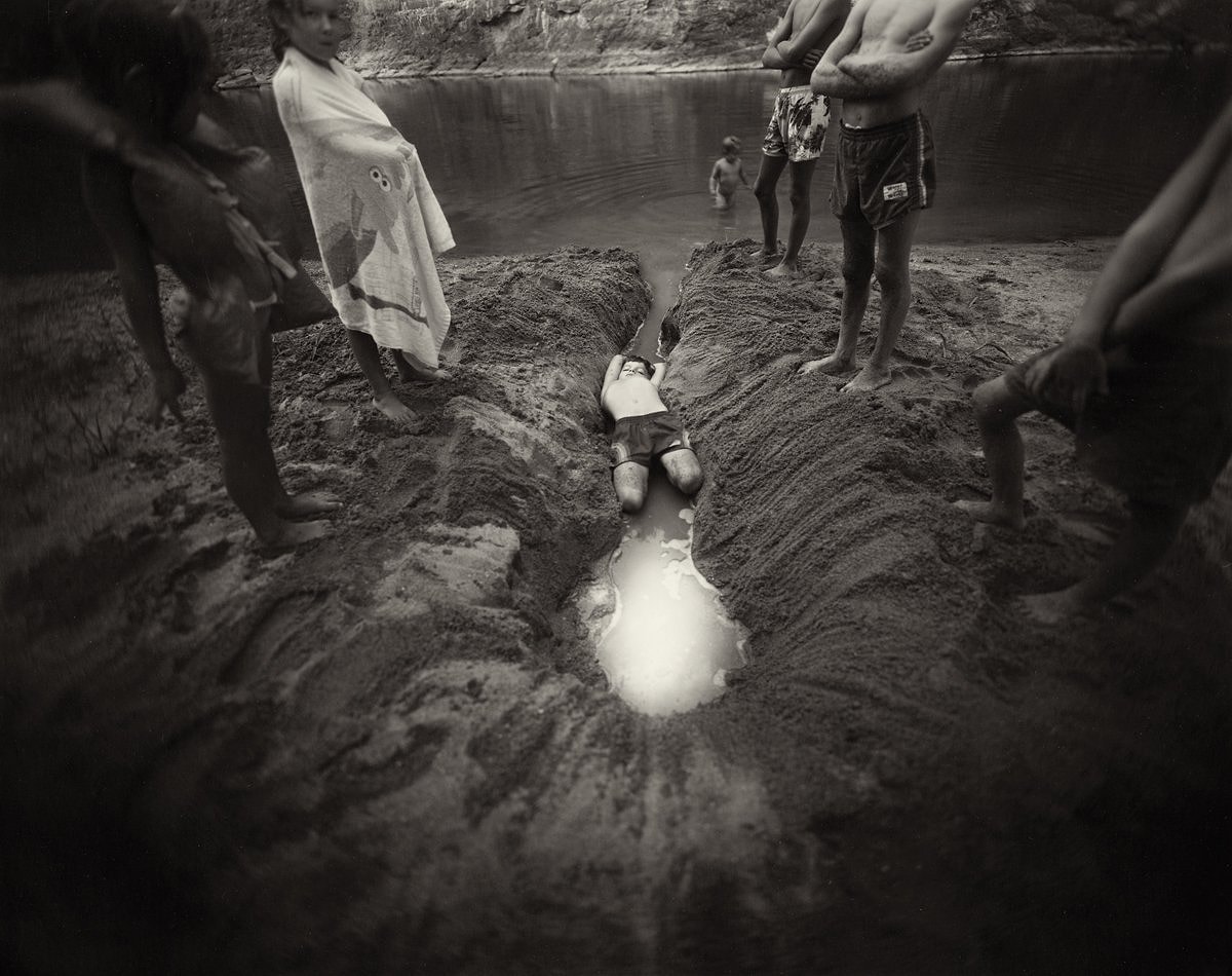 Bir Galeride İçinize Kasvet Dolduracak Sally Mann Fotoğrafları