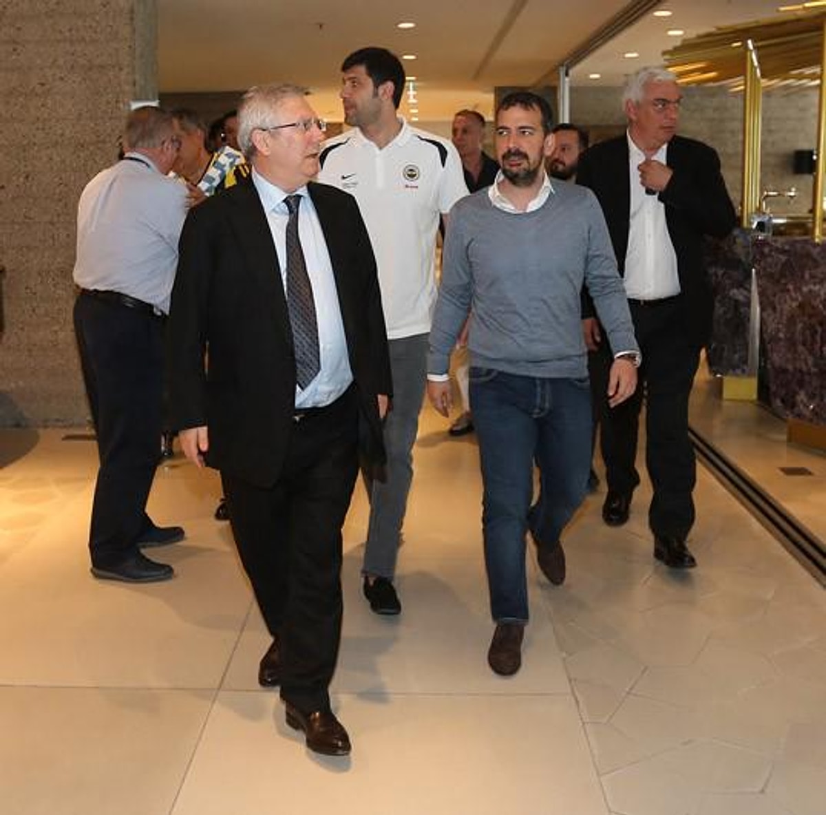 Aziz Yıldırım Madrid'de - Onedio