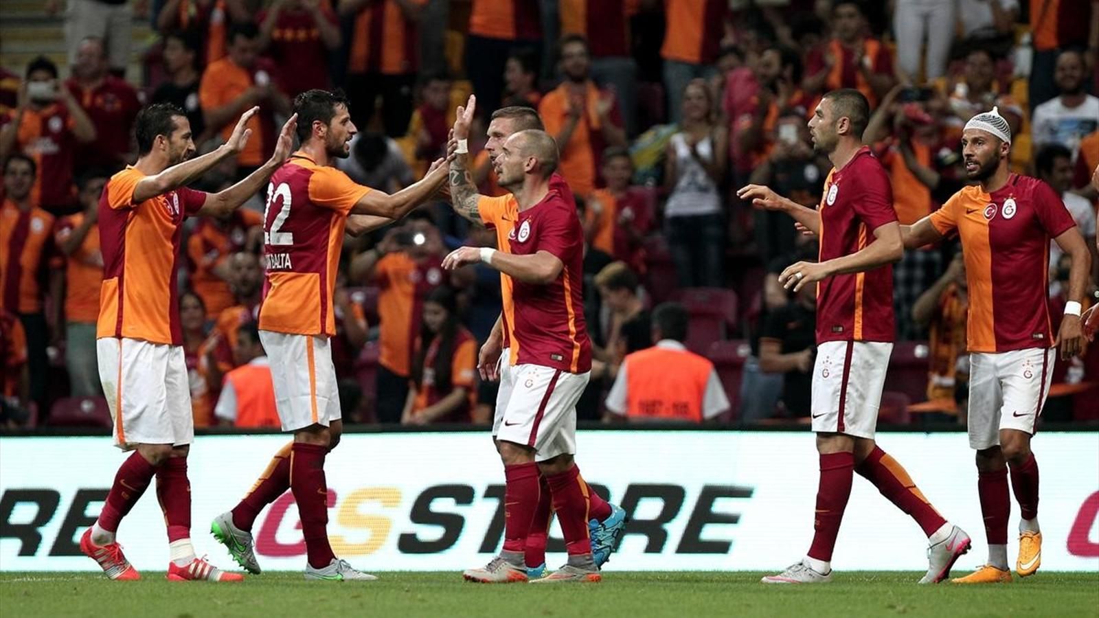 Galatasaray'ın Avrupa Maçlarında Forma Sponsoru Türk Hava Yolları - Onedio