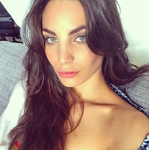 Angelina Jolie'nin Veliahtı Victoria Furnari'nin Göz Alıcı 26 Fotoğrafı ...