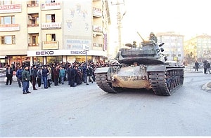 Türkiye Cumhuriyeti Tarihine Damgasını Vurmuş 44 Fotoğraf - Onedio