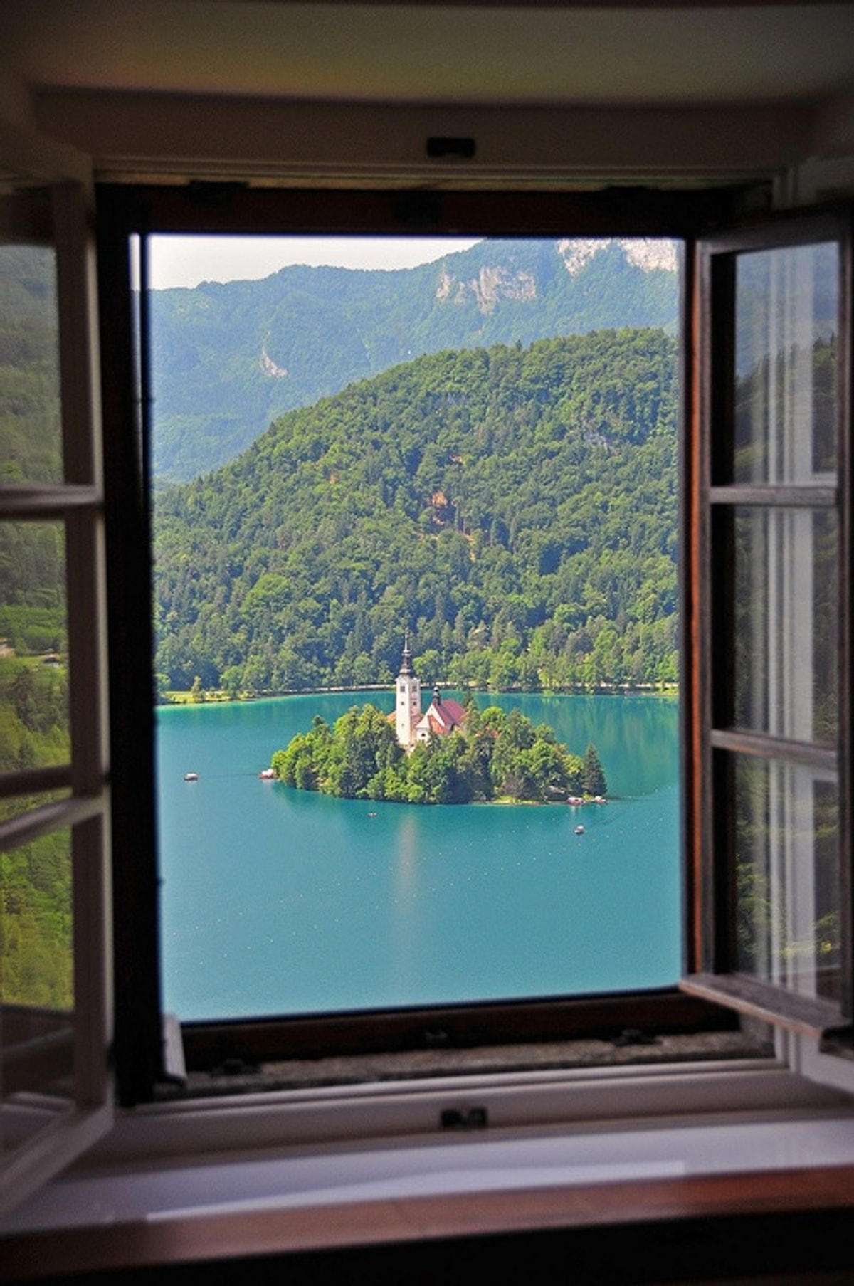 Pencere Bazen Sadece Bir Pencere Değildir: Manzarasıyla Büyüleyen 40 ...