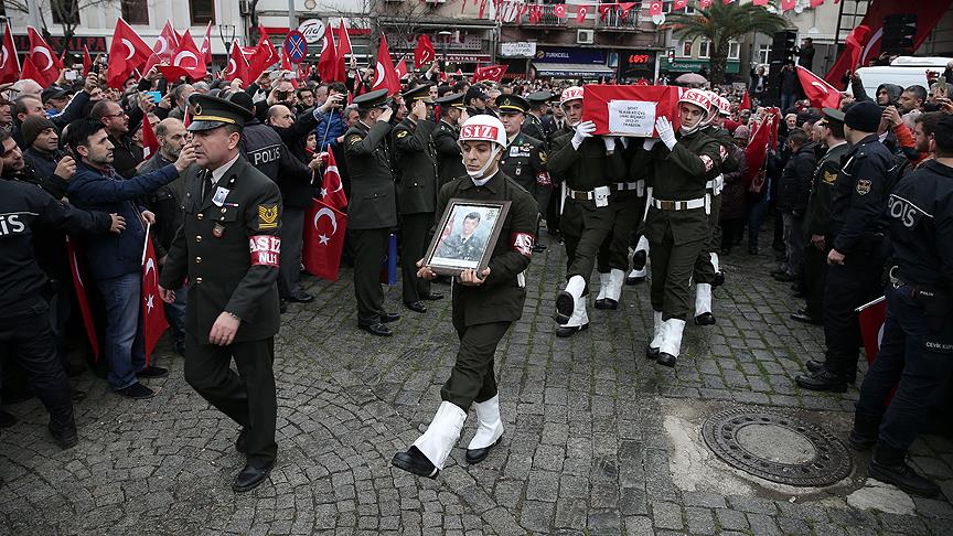 Sur'da Şehit Olan 2 Asker Son Yolculuğuna Uğurlandı - Onedio