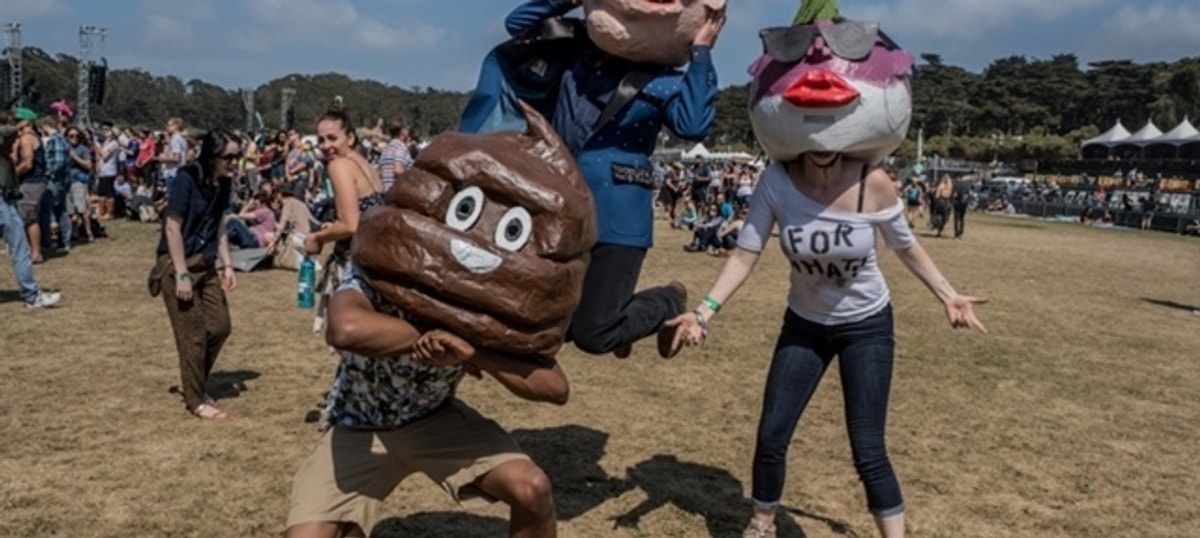 Dünyanın Gelmiş Geçmiş En Faydalı Emojisi "Gülen Kaka"nın Kullanıldığı ...