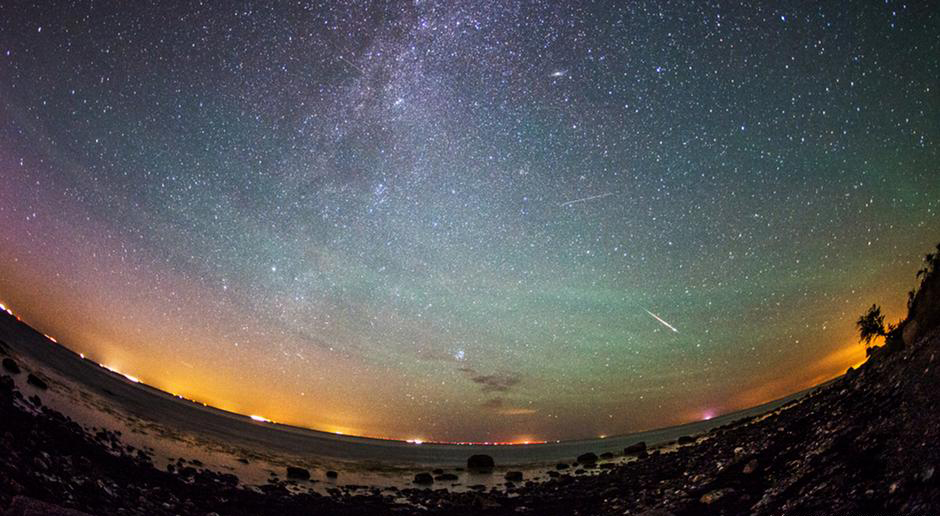 Göğe Bakalım! Büyüleyici Perseid Meteor Yağmuru Devam Ediyor - Onedio