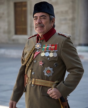 Dev Kadrosuyla Hollywood'dan Sağlam Bir Osmanlı Filmi Geliyor: The ...