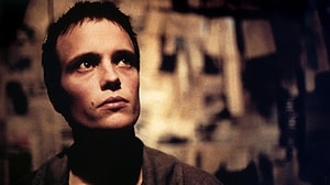 İzlerken İnternet'in Sinsi Ellerini Ensenizde Hissedeceğiniz 19 Hacker ...