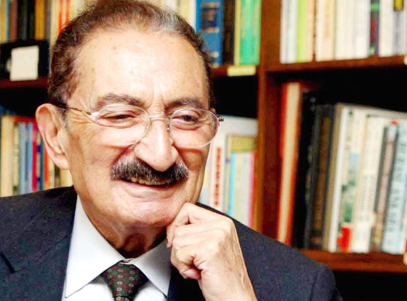 Bülent Ecevit Vefatının 10. Yılında Anıldı - onedio.com