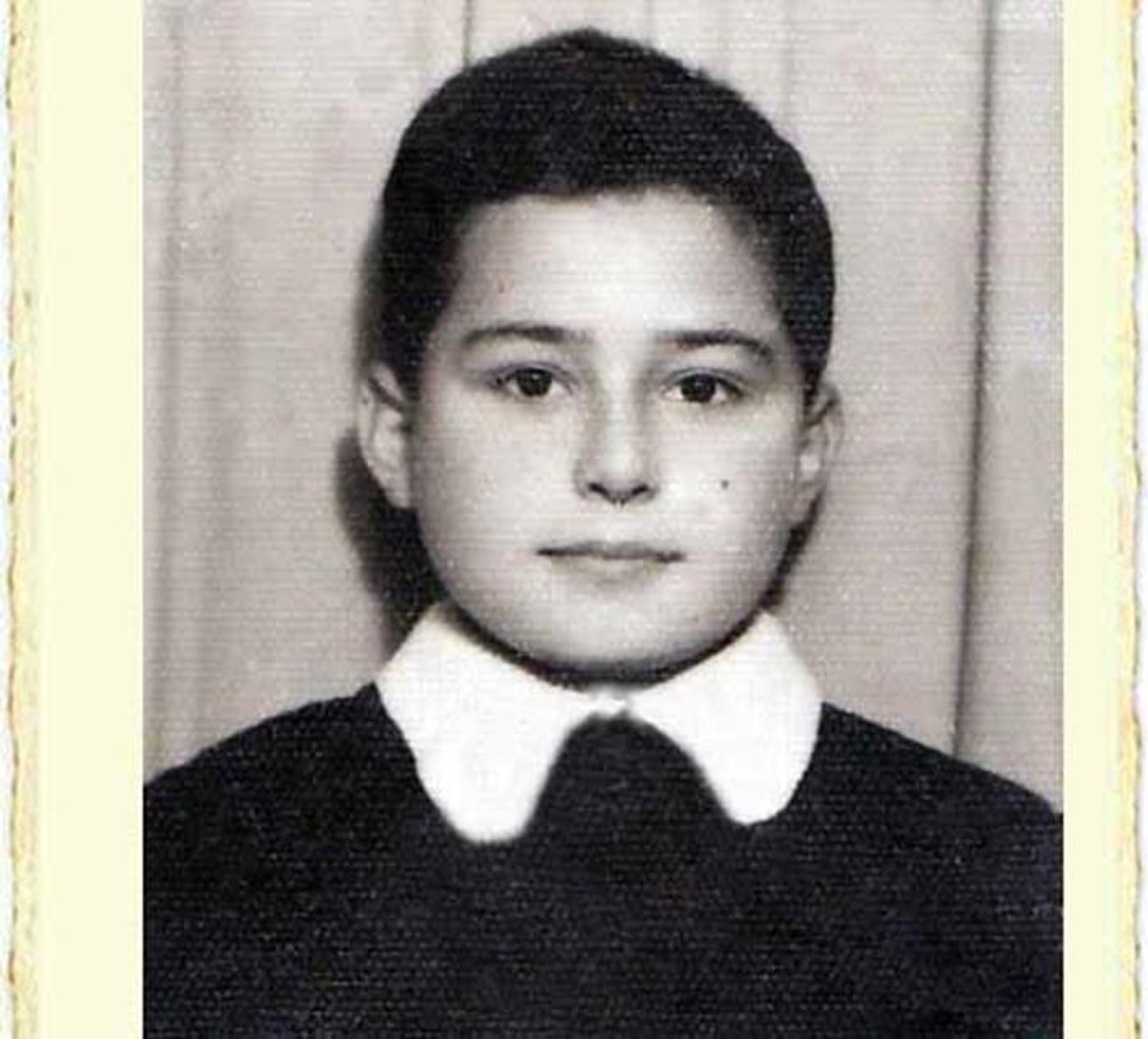 15 Maddede Bülent Erkoç’un Bülent Ersoy Olma ve Türkiye'nin Divasına ...