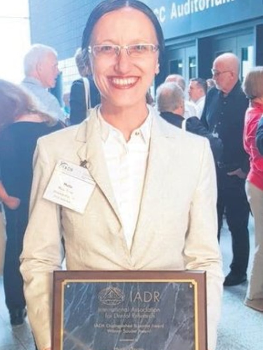 Gururlandık! Türk Bilim İnsanı Mutlu Özcan '2018 Yılın En Seçkin Bilim ...