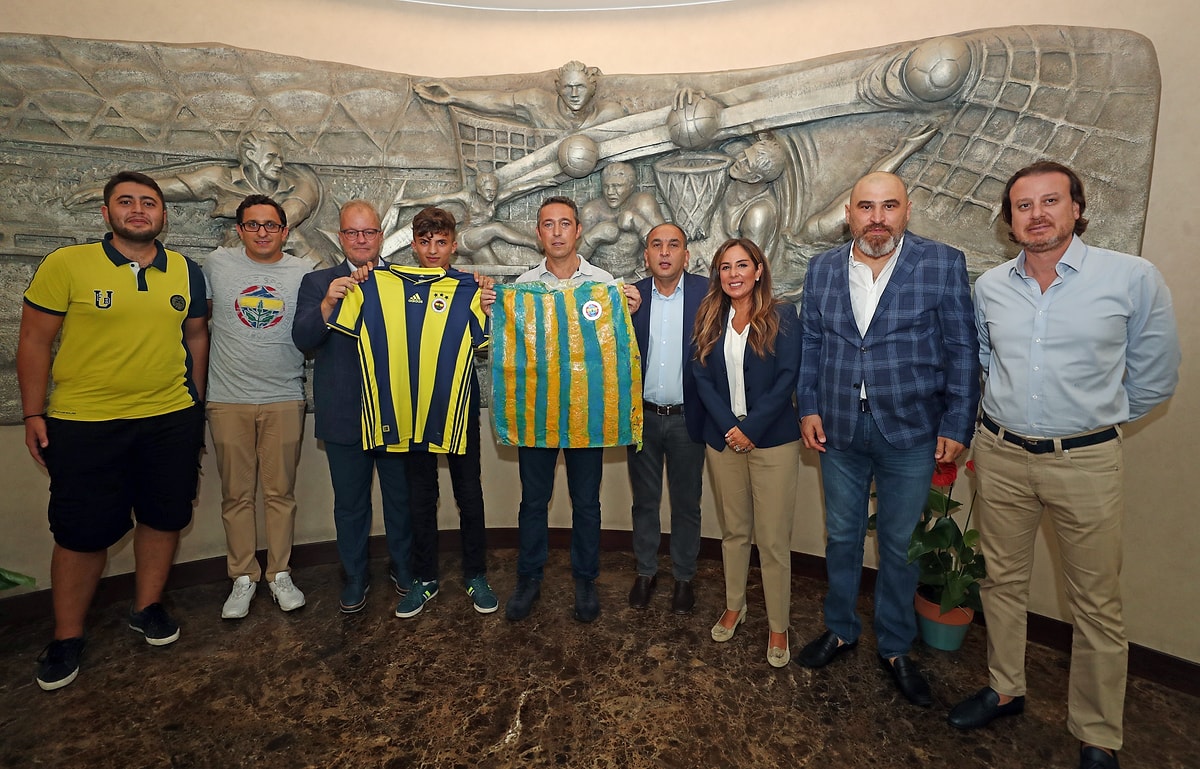Poşetten Forma Yapan Bayram'ın Hayali Gerçek Oldu: Yaptığı Forma ise ...