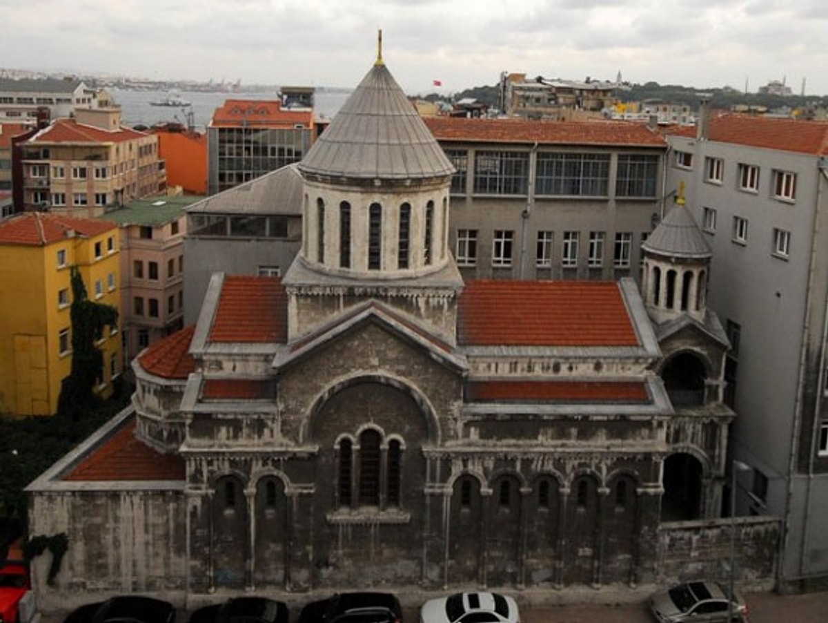 İstanbul'da Gezilebilecek En Güzel Kiliseler - Onedio