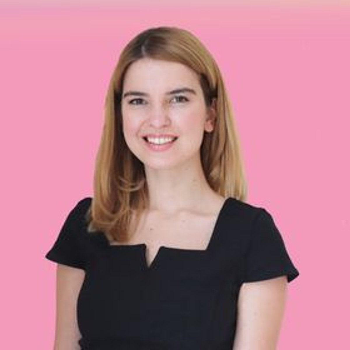 Orta Doğu'nun En Başarılı Kadın Sanatçılarından Biri Olan Ödüllü Ressam ...