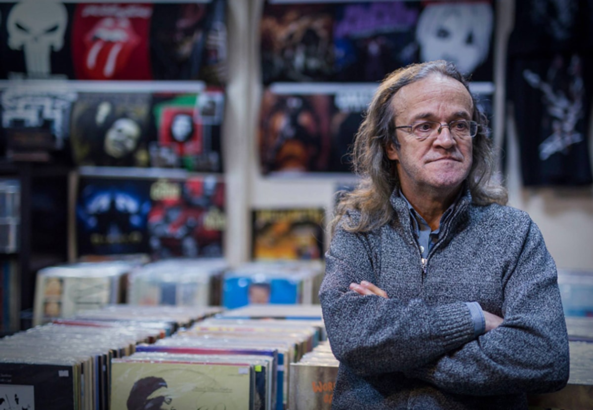 İlk Satanist Cinayetin Ardından Akmar Pasajı'na Yapılan Satanist ...