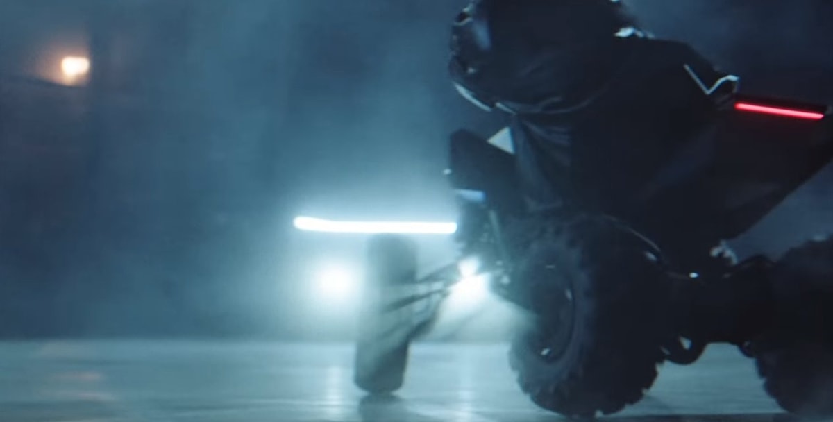 Travis Scott'ın Yeni Şarkısının Klibinde Elon Musk'ın Yeni Tesla Modeli ...