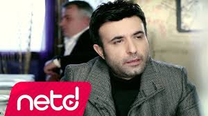 Şarkıcı Uğur Karakuş Kimdir? Uğur Karakuş Kaç Yaşında ve Nereli? - Onedio