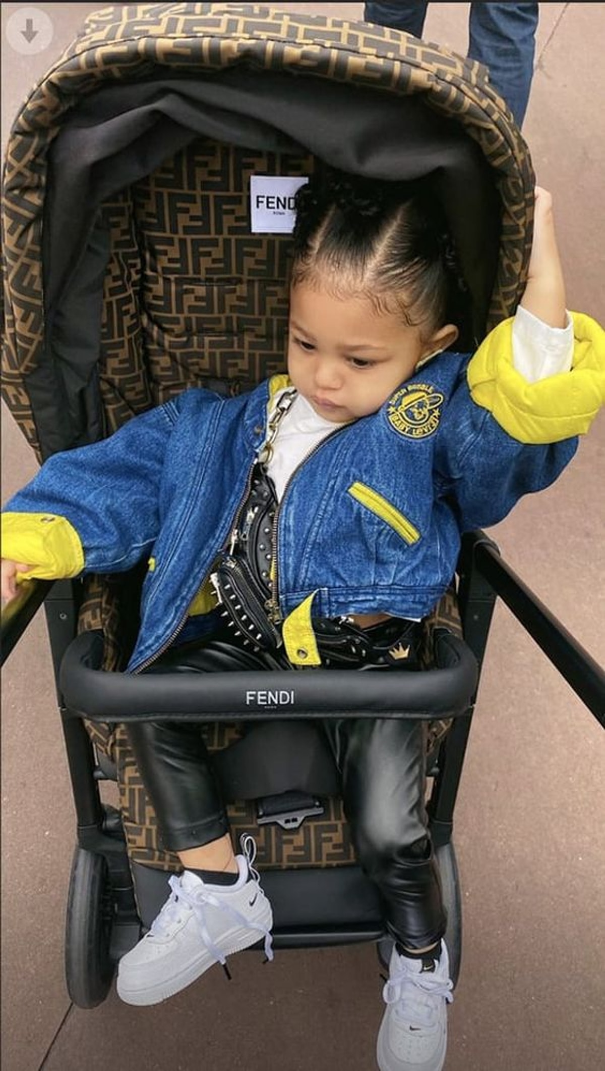Annesi Kylie Jenner’dan El Aldığını Kanıtlayan Stormi’nin Birbirinden ...