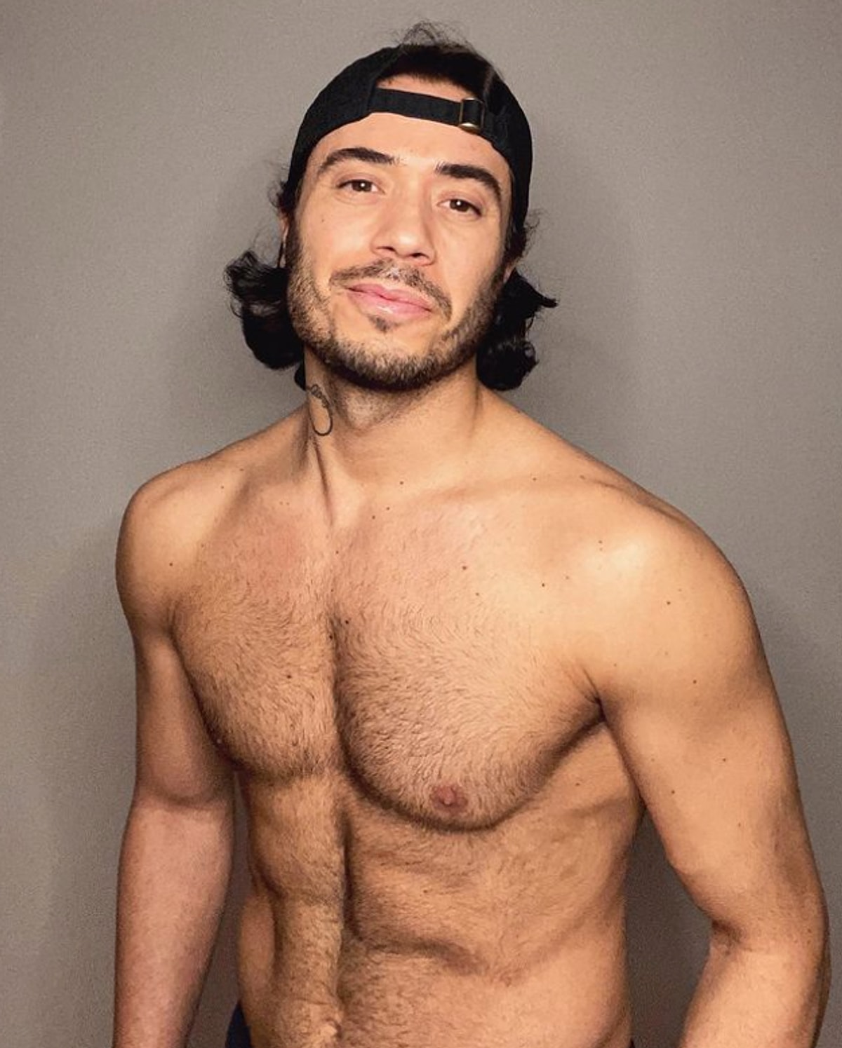 Yine Düştük! Çektiği Dans Videolarıyla Hepimizin Gönlünü Fethedip ...