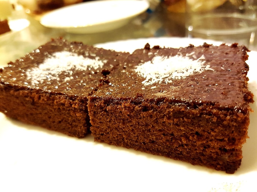 Islak Kek Tarifi: Browni Tadında Islak Kek Nasıl Yapılır? - Onedio