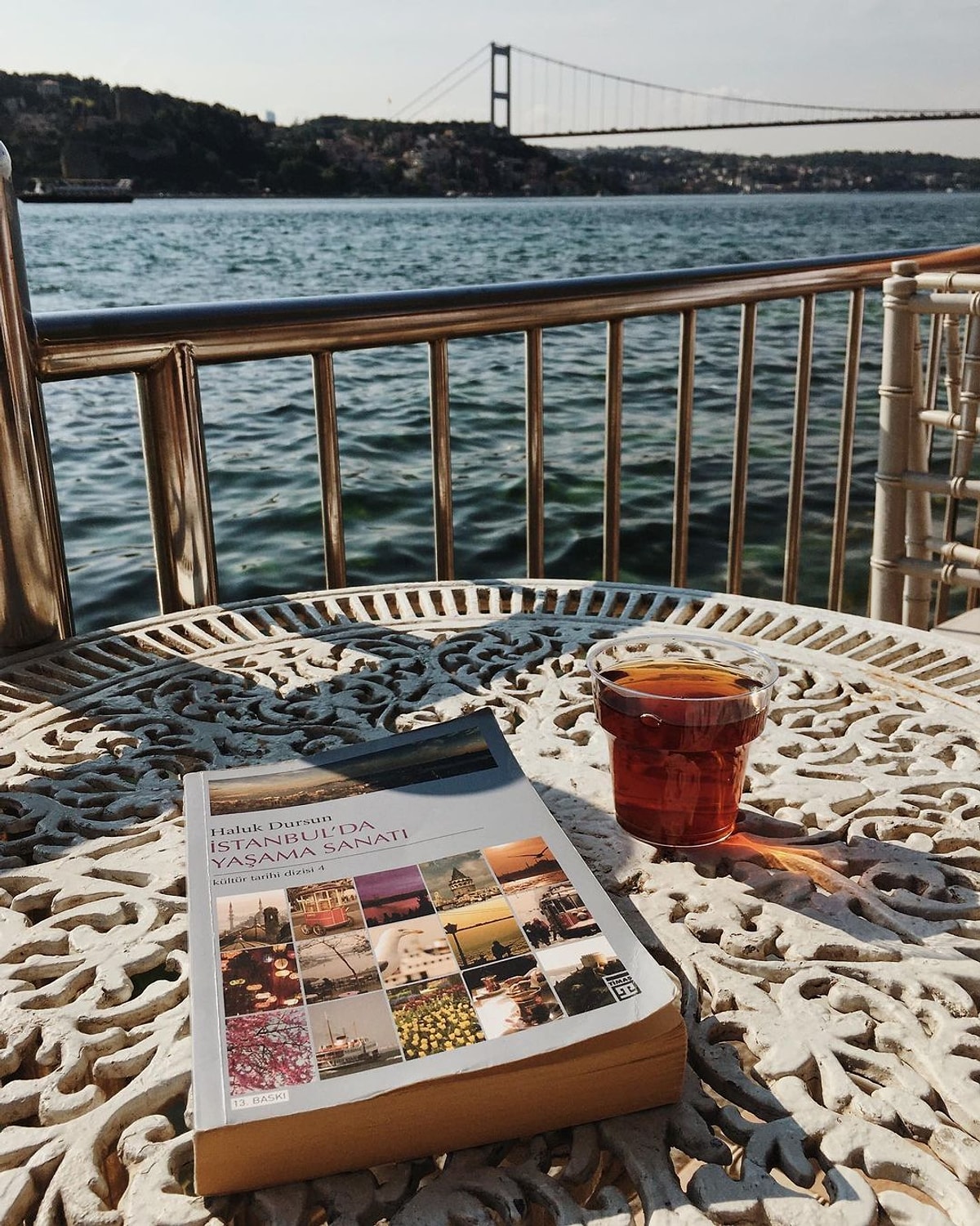 Bu Şehrin Aşıklarını Kütüphanenin Başına Geçirecek İstanbul'u Konu ...
