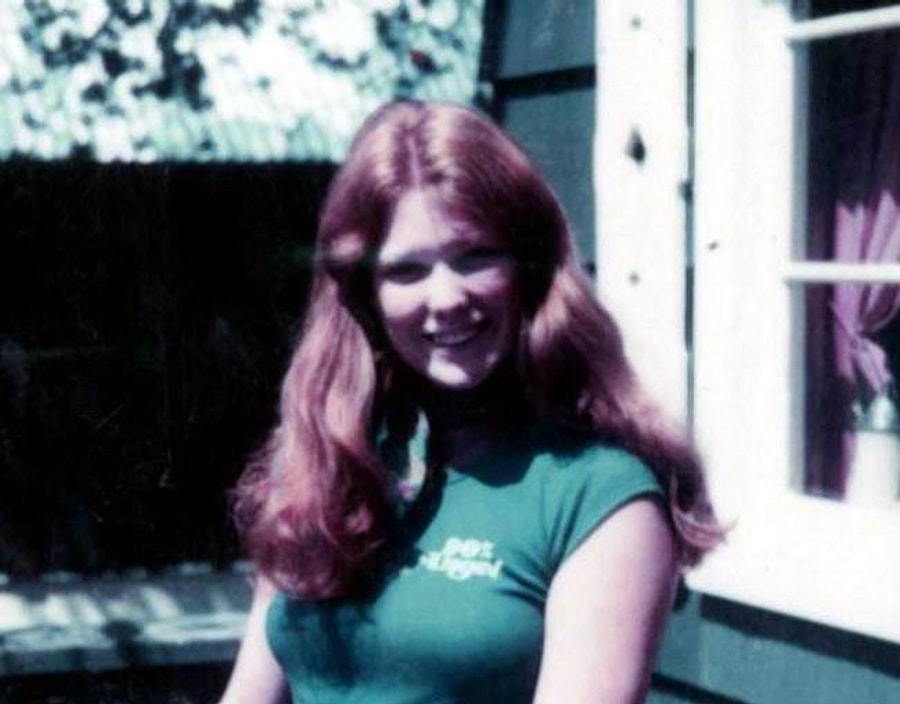 Dışarıdan Mükemmel Bir İnsan Olarak Görünürken Evine Gelen Her Misafire ...