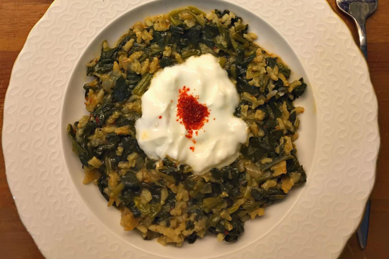 Ispanak Yemeği Tarifi: Ispanak Yemeği Nasıl Yapılır? - Onedio