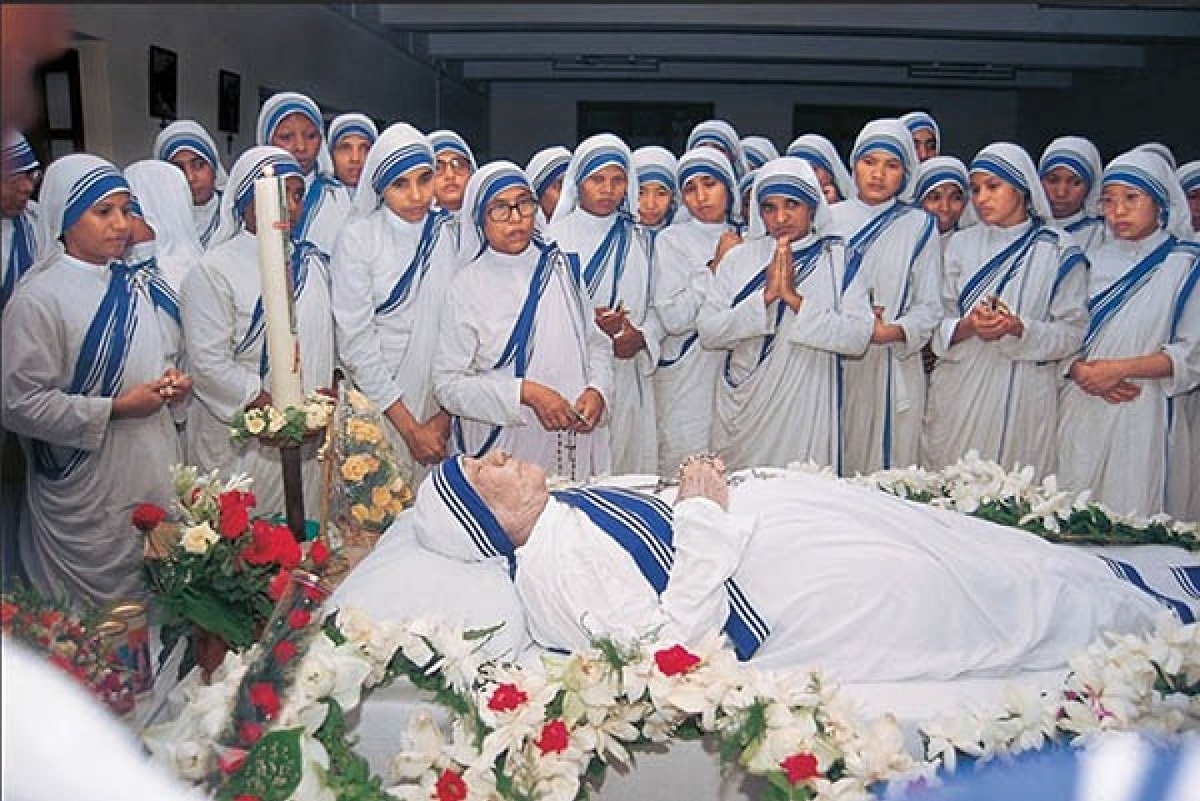 Rahibe Teresa Kimdir? Rahibe Teresa'nın Hayatı ve Ölümü... - Onedio