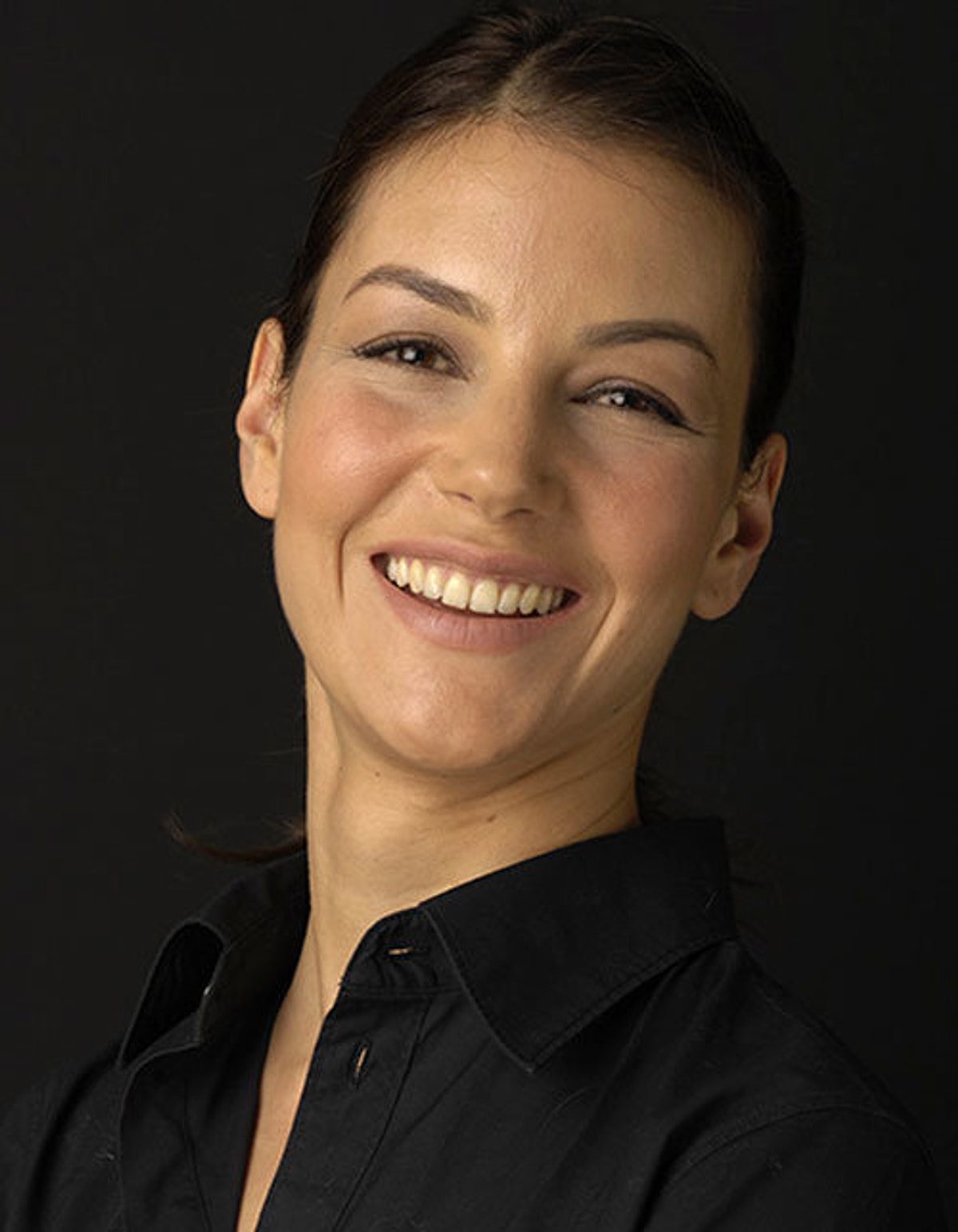 Oyuncu Defne Kayalar'dan Şok Eden Açıklamalar: Kahkaha Atamadığımı Fark ...