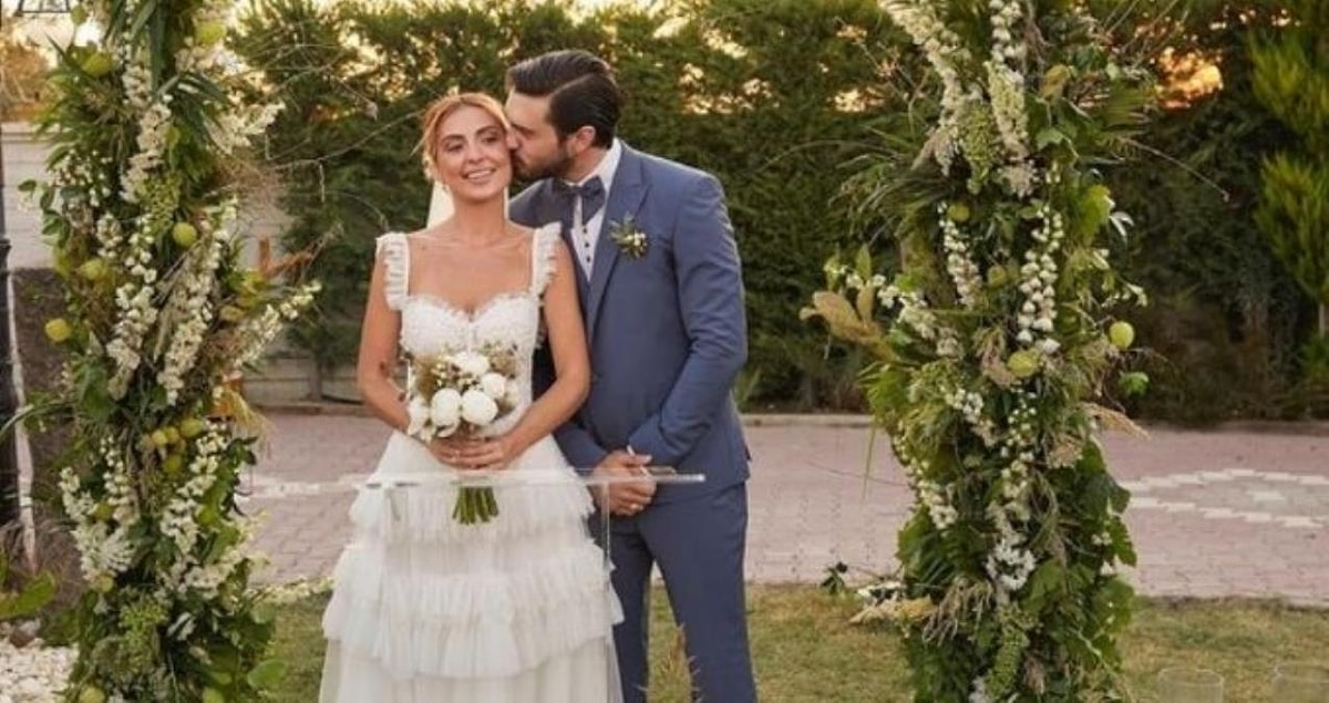 İsmail Ege Şaşmaz ve Hande Ünal İkilisinden İlk Bebekli Poz Geldi: Bu ...