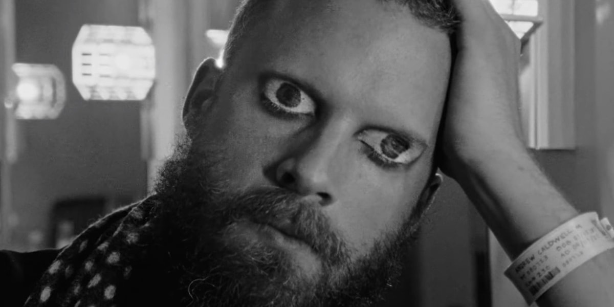 The Stylish Resurgence of Enigmatic Indie Genius Father John Misty - Onedio