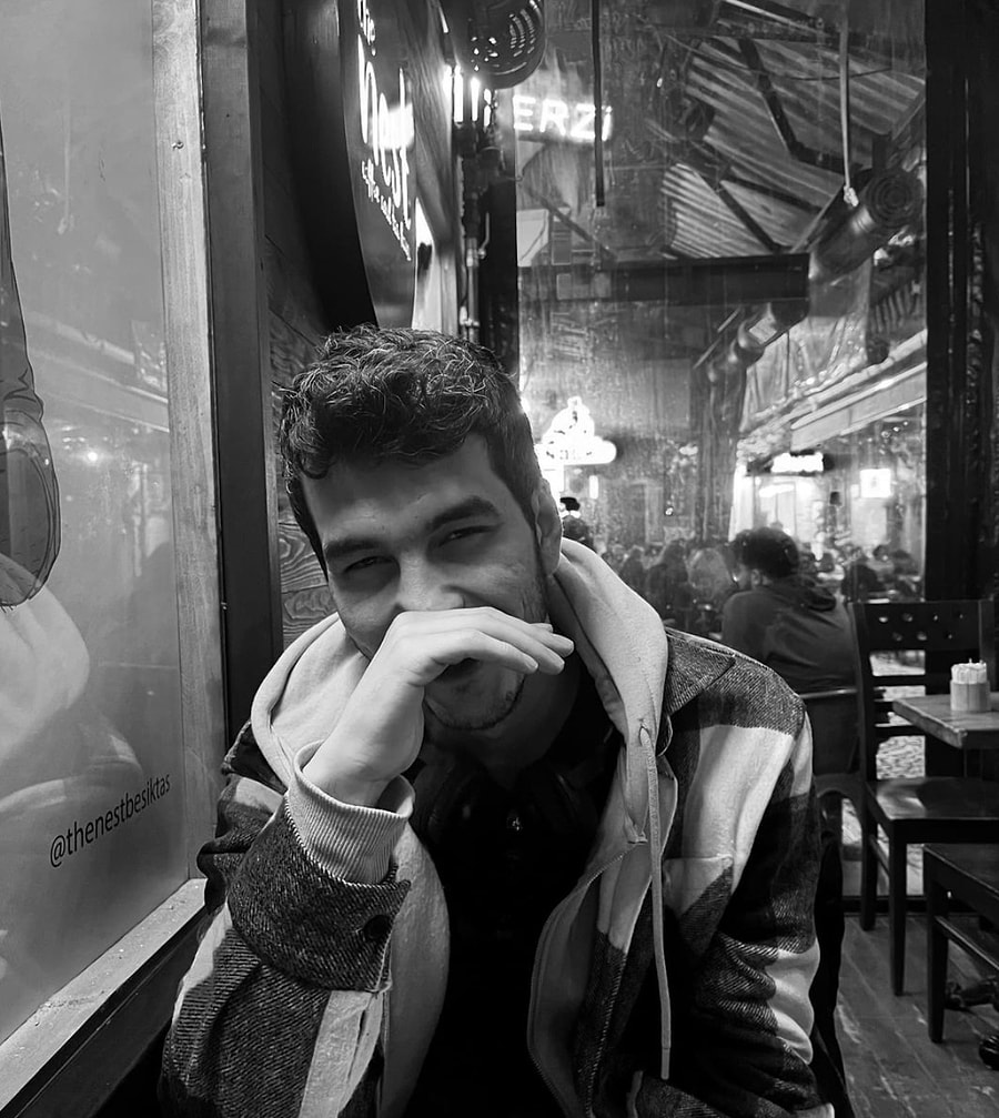 ATV'de Yayınlanan 'Adı Sevgi' Dizisinin Kötü Karakterini Canlandıran ...