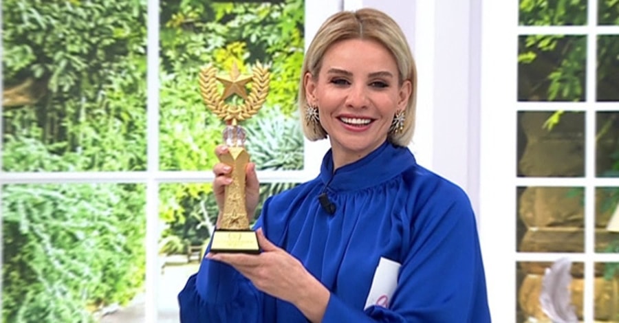Esra Erol Kimdir? Esra Erol Kaç Yaşında ve Nereli? İşte Esra Erol'un ...