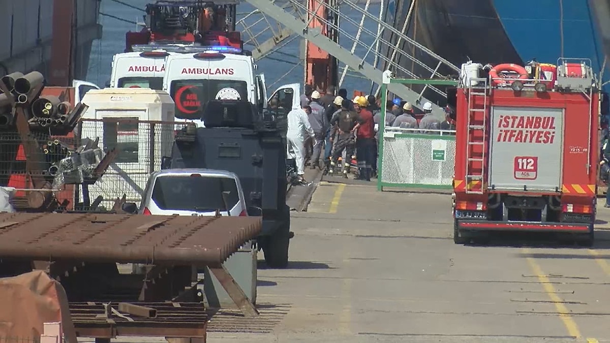 Tuzla Tersanesi'nde Karbondioksit Sızıntısı Tuzla Tersanesi'nde Karbondioksit Sızıntısı