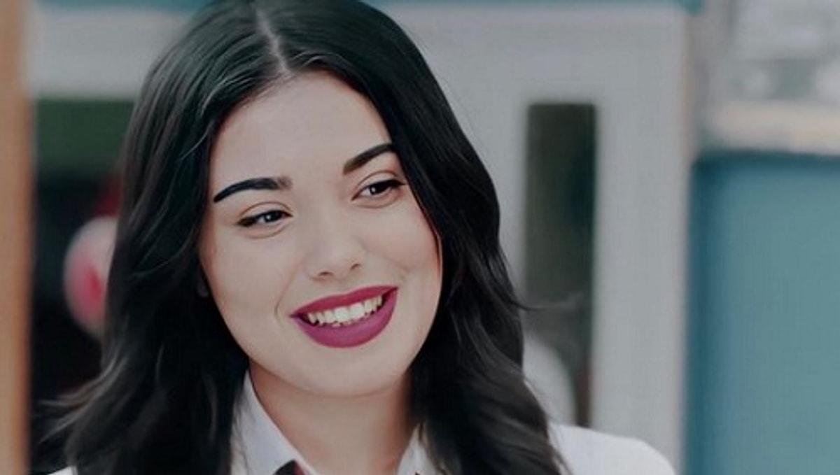 Lizge Cömert Kimdir? Kardeşlerim Süsen Kimdir? Lizge Cömert Nereli ve ...