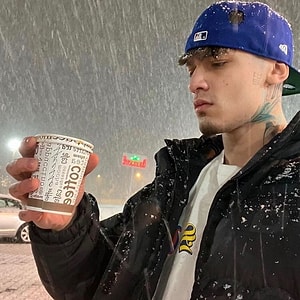 Çakal Kimdir, Kaç Yaşında? Ünlü Rapçi Çakal Vuruldu mu? - Onedio