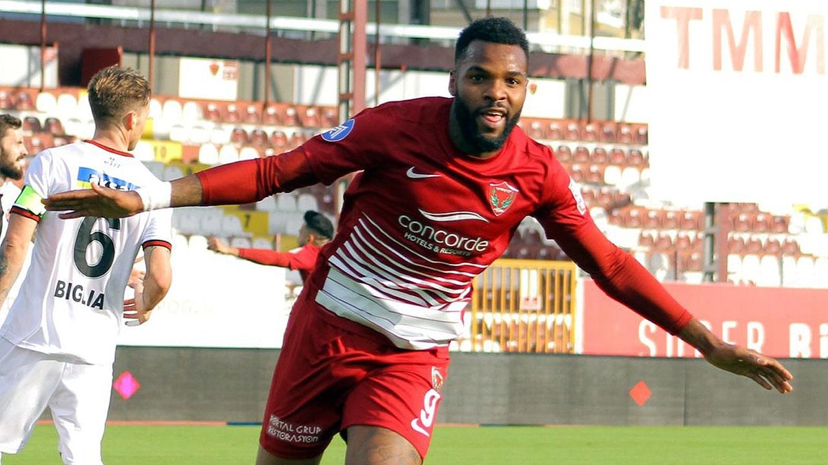 Aaron Boupendza Kimdir? Boupendza Kaç Yaşında, Nereli? Hangi Takımlarda ...