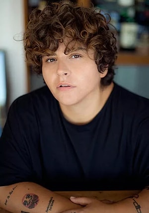 Bala Atabek Kimdir, Nereli ve Kaç Yaşında? Ah Nerede Dizinin 'Huriye'si ...