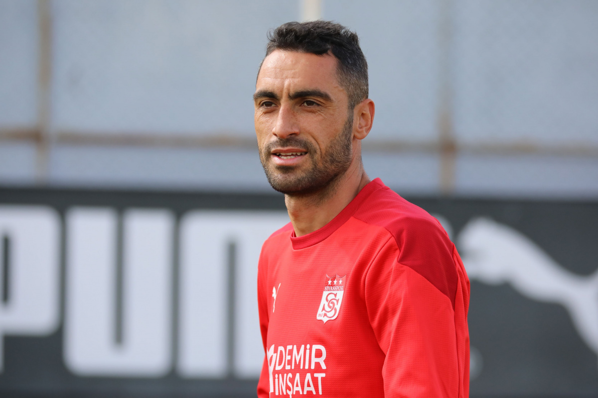 Futbolcu Uğur Çiftçi Kimdir? - Onedio