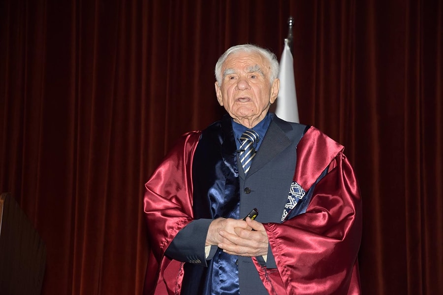 Prof. Dr. Gazi Yaşargil Kimdir, Neden Öldü? - Onedio