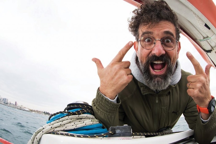 Geveze Kimdir? Radyocu Geveze Kaç Yaşında, Nereli? Gerçek Adı Ne? - Onedio