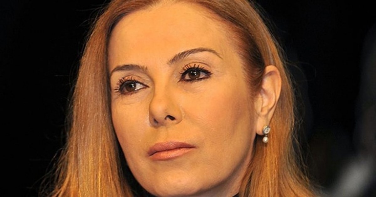 Zuhal Olcay Kimdir, Evli mi? Zuhal Olcay'ın Hayatı ve Kariyeri - Onedio
