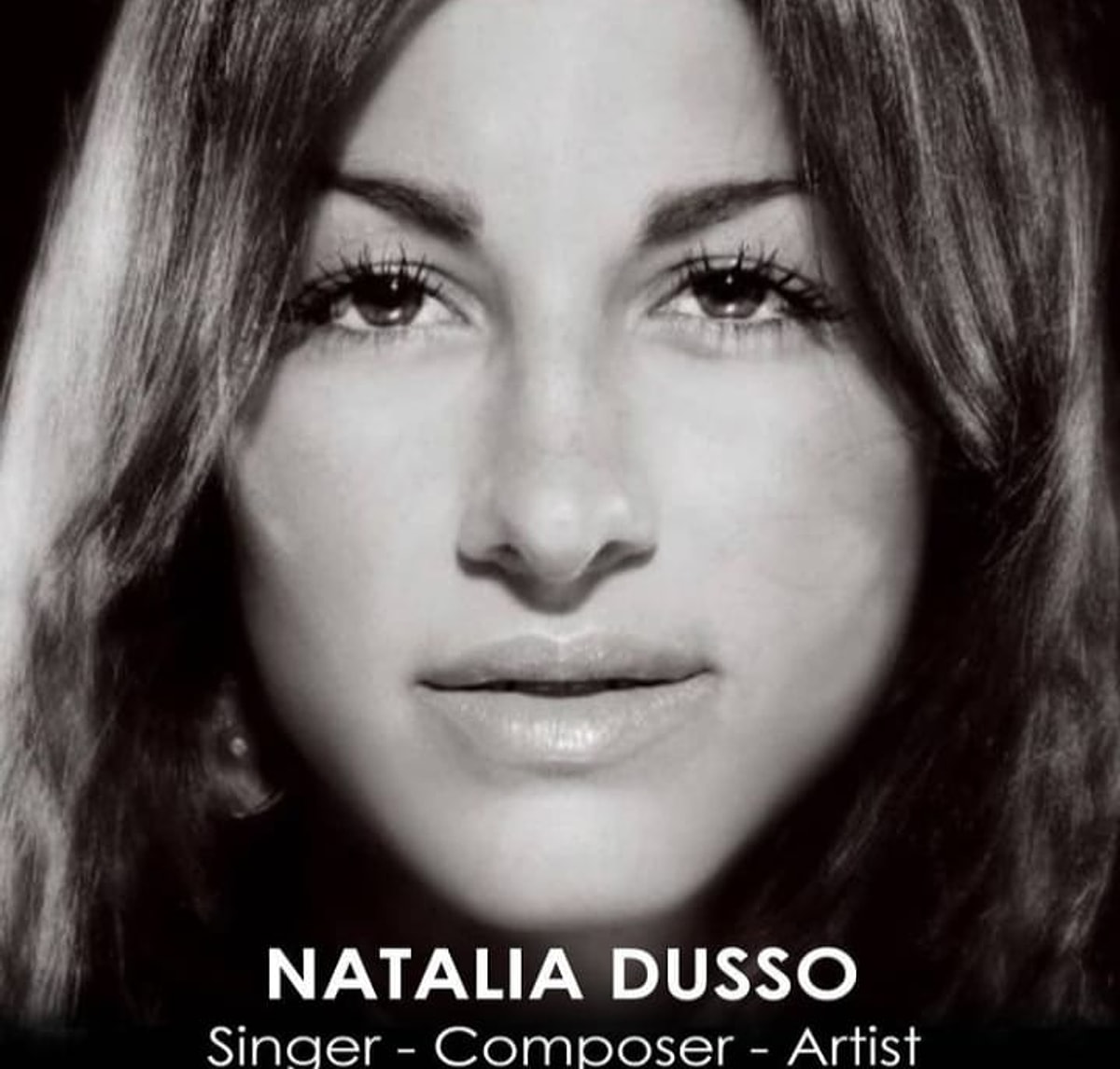 Mustafa Sandal ile Yaptığı Düetlerle Tanınan Natalia Dussopulos Yıllara ...