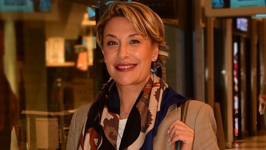 Gülse Birsel Kimdir, Kaç Yaşında? Gülse Birsel'in Rol Aldığı Yapımlar ...