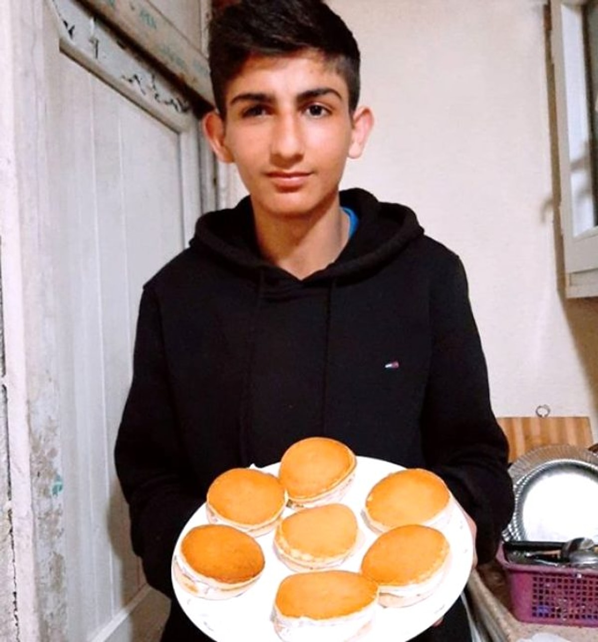 Ne Kadar Kazanıyor? Değişimiyle Gündem Olan TikTok Fenomeni Taha Duymaz ...