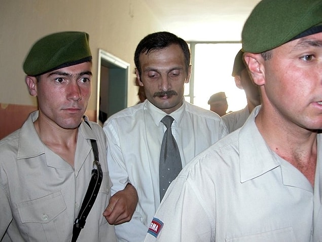 Kurbanlarının Alnına ve Kafasına Çivi Çakarak Onları Öldürüyormuş ...