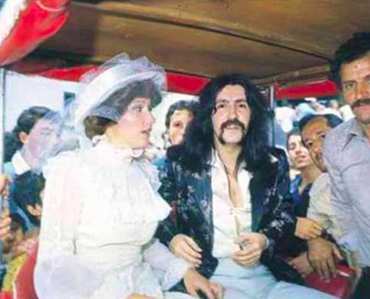 Evliliğinin İkinci Ayında Barış Manço'nun Arkadaşı Fikret Kızılok'a ...